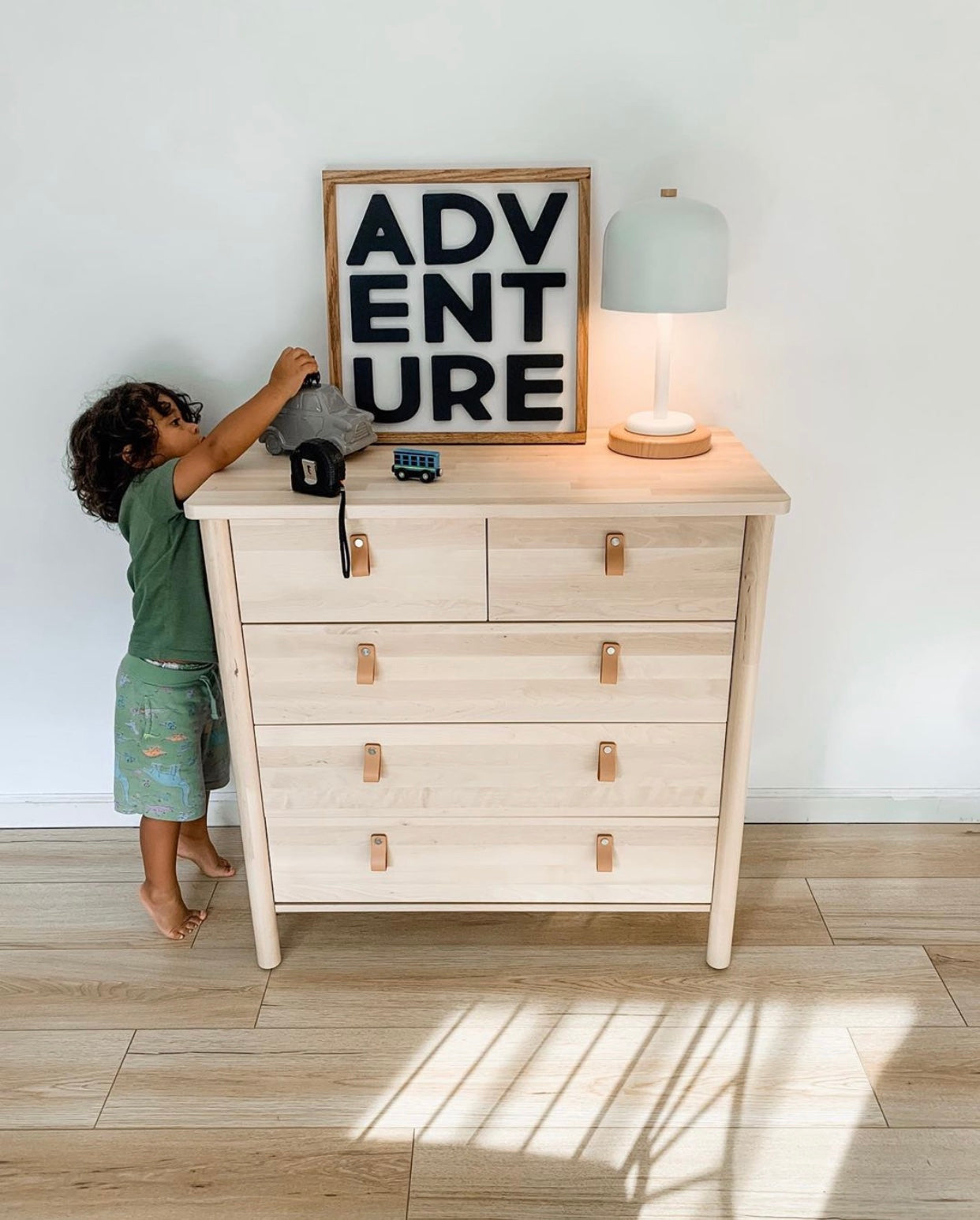 ADVENTURE- Cut Out – Opal+Olive